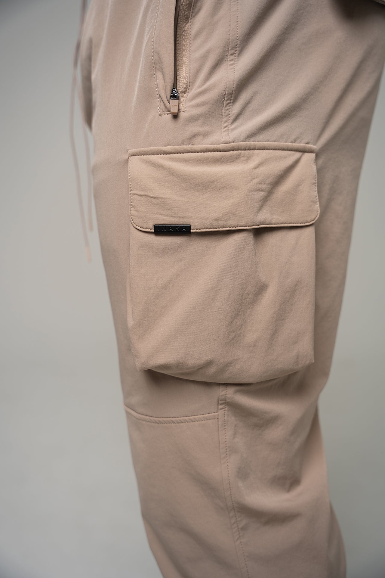 MEN'S PERFORMANCE TECH CARGO JOGGERS - TAUPE – Inaka Power